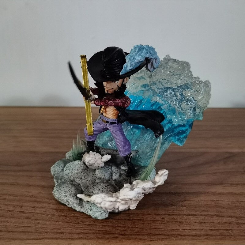 Dracule Mihawk Mini Statue – MyNakama